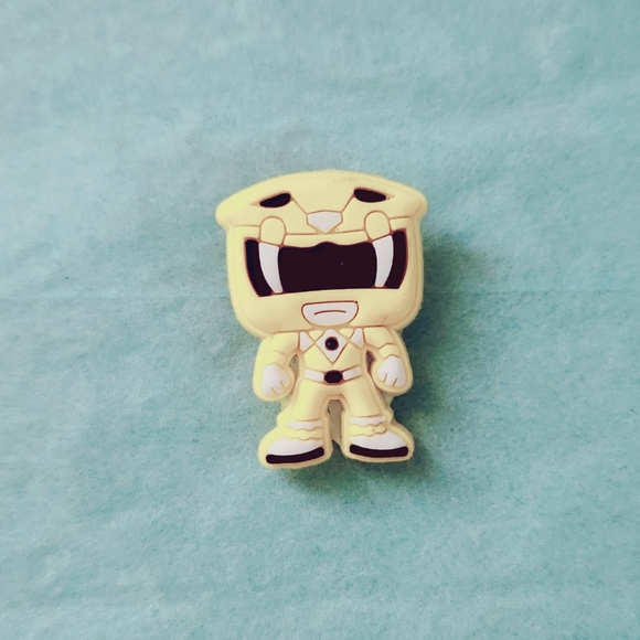 CROCS | Accessories | 75 Mighty Morphin Power Rangers Yellow Ranger ...
